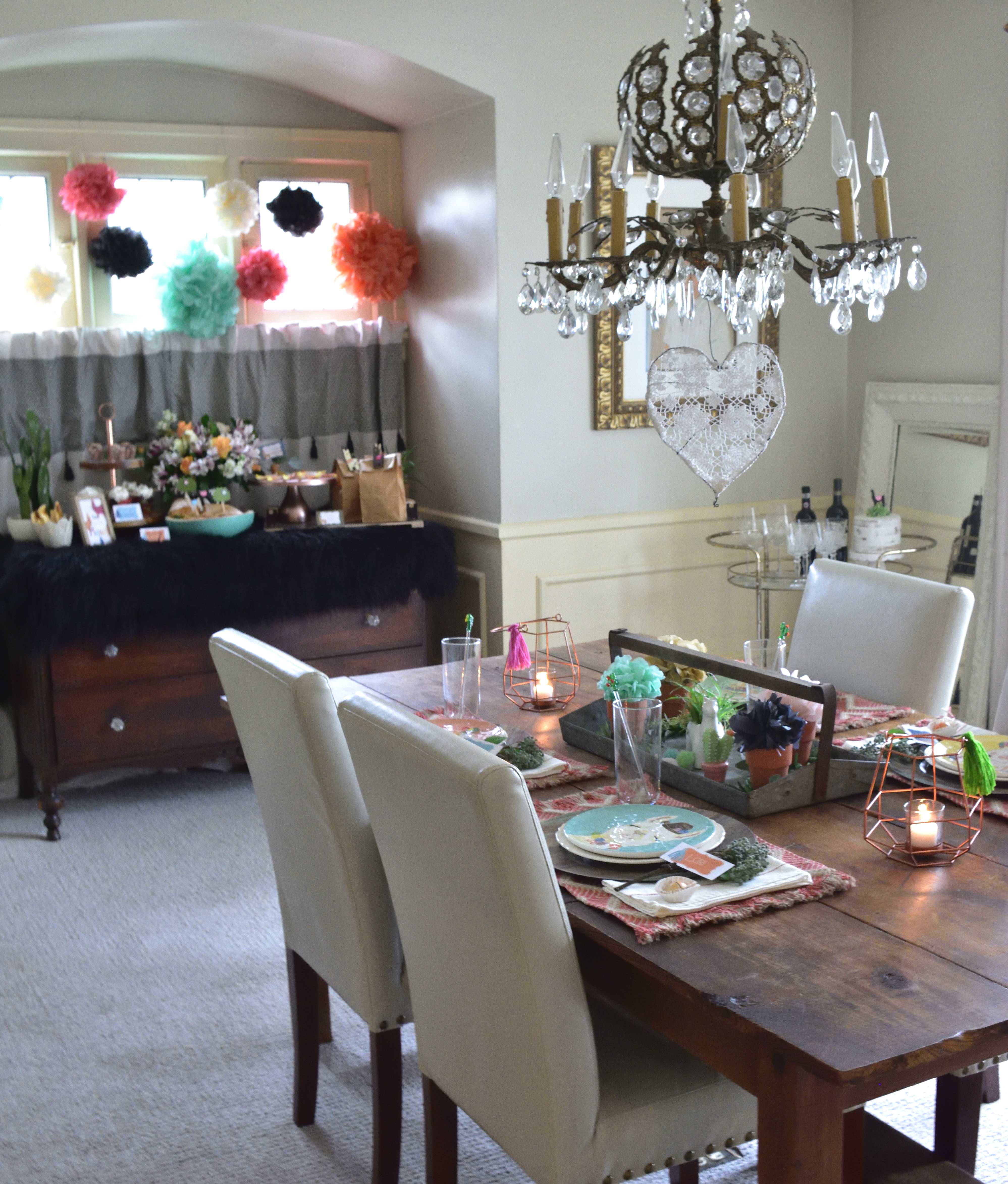 llama-theme-table-setting.jpg - Giggle Living