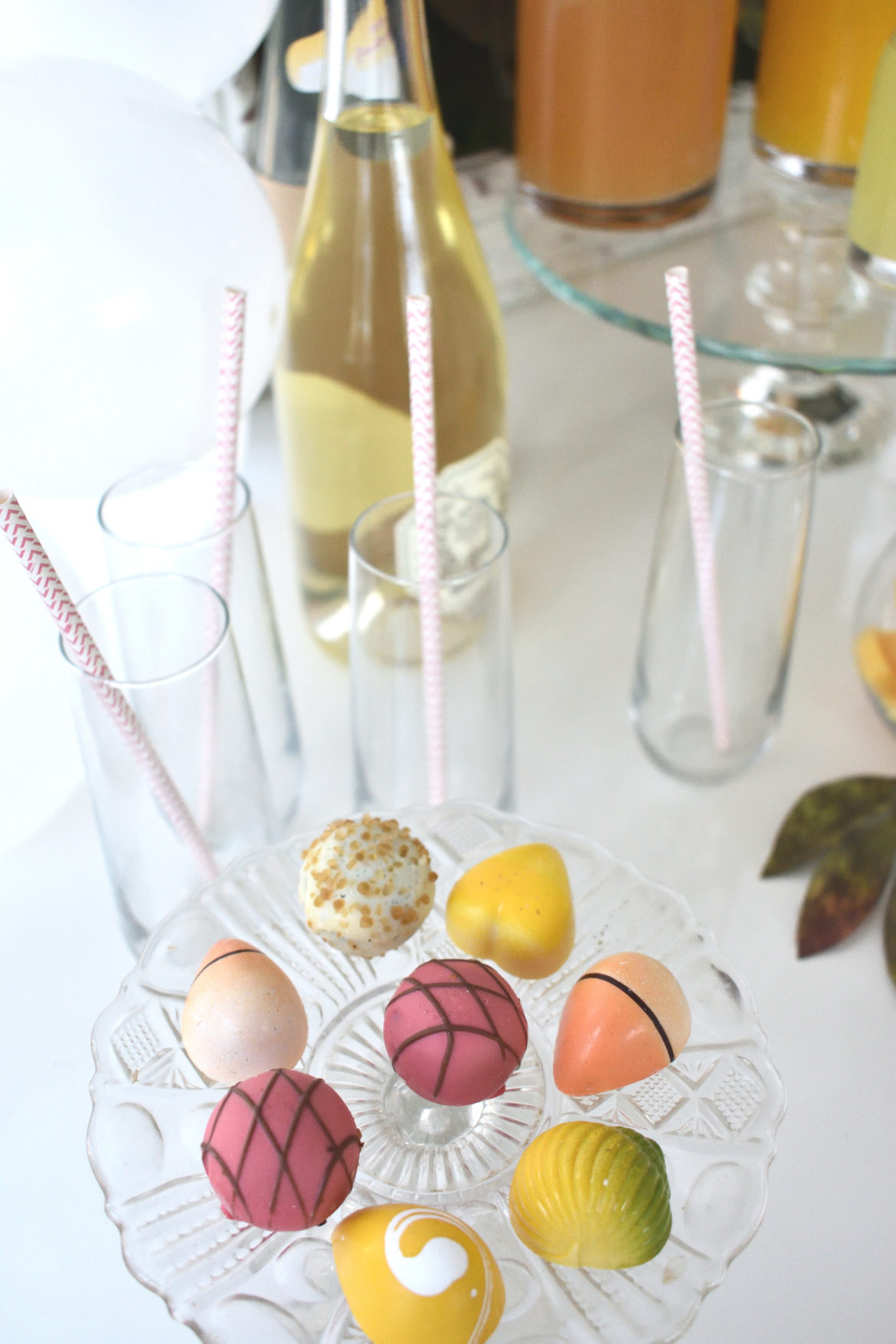 Mimosa bar inspiration perfect for springtime celebrations!