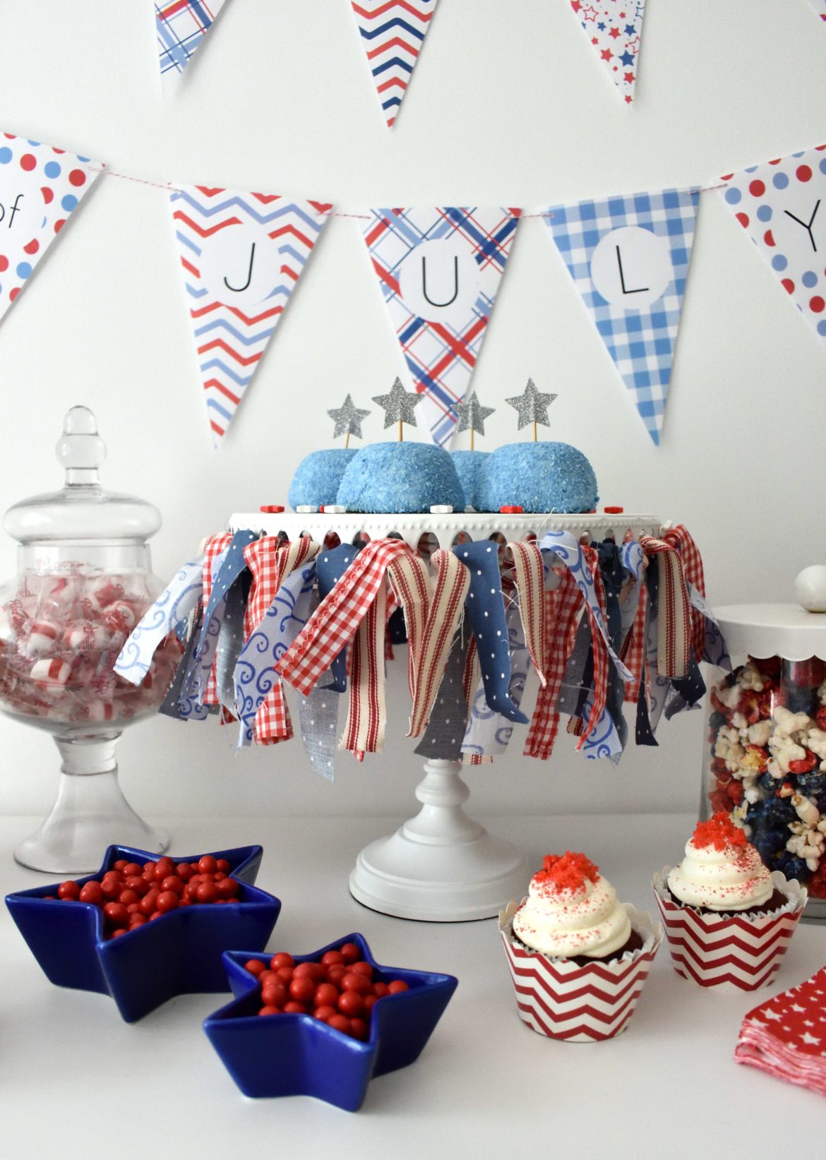 Fourth of July printables and easy holiday treats for your celebrations!
