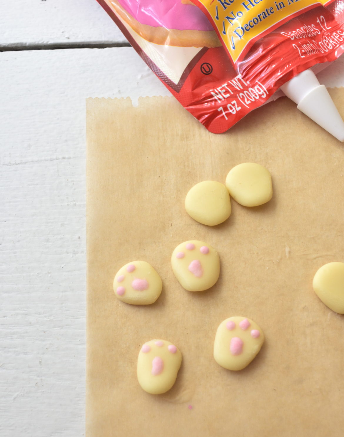 How to make bunny tail truffles for your Easter holiday celebrations!