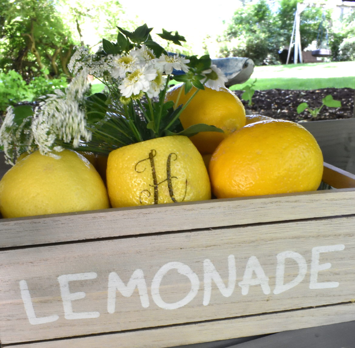 Lemonade stand fun for easy breezy summer entertaining!