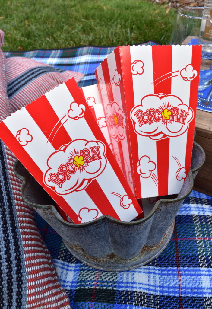 Campfire popcorn is a festive way to spend a summer eveing!