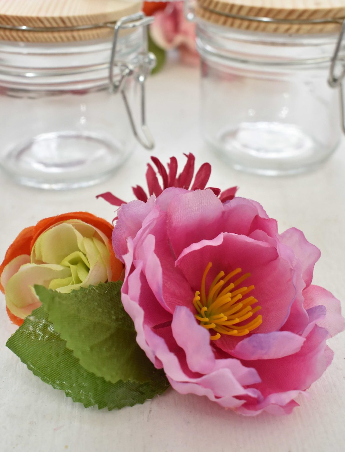 DIY Galentine gifts to delight your pals! See how easy this idea is!