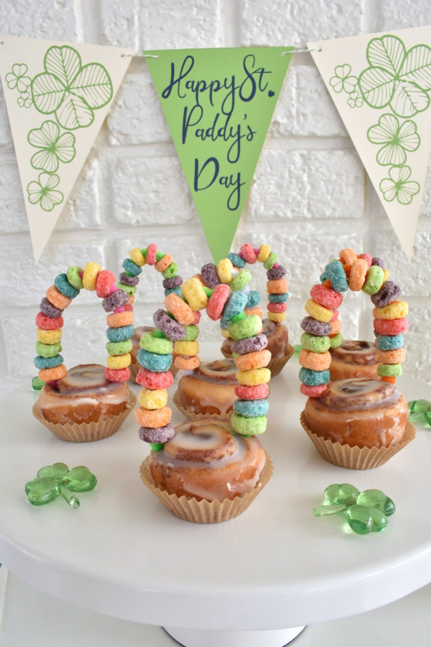 Cereal rainbow tutorial for a St. Patrick's Day breakfast!