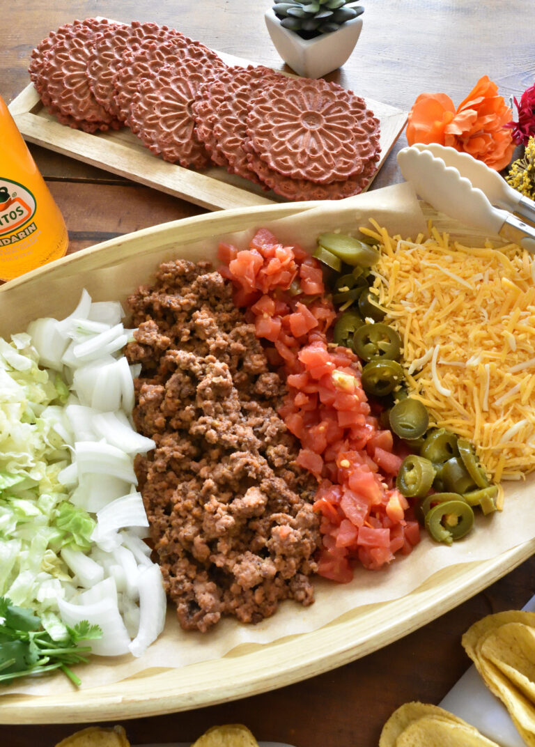 Easy taco table ideas for your Cinco de Mayo celebrations!