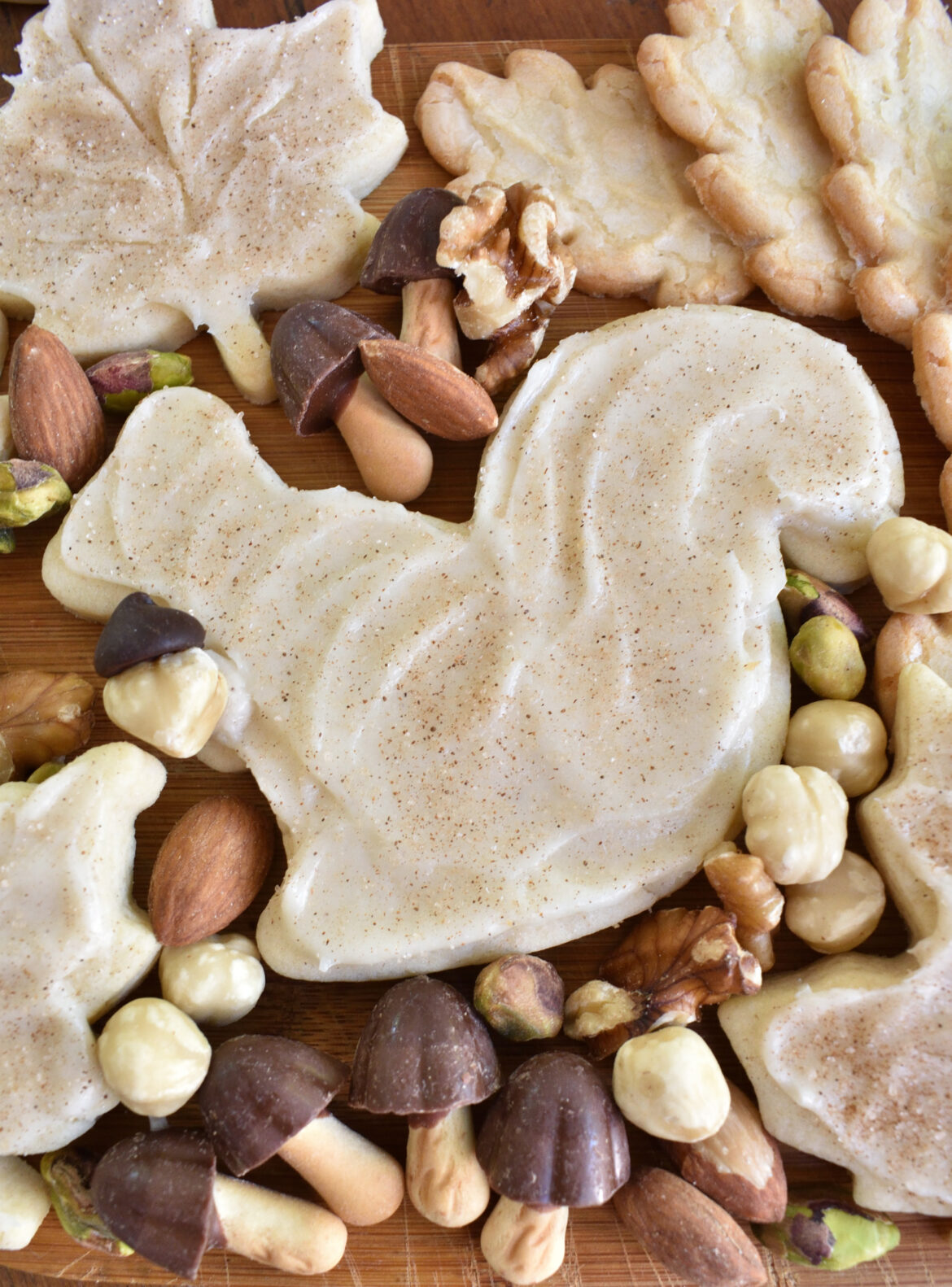 Easy fall cookie boards to create for autumn entertaining!