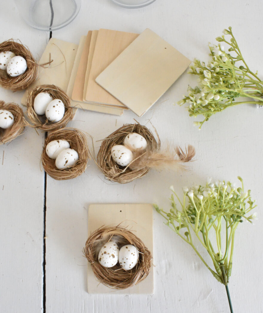 Planning a simple Easter table for family celebrations!