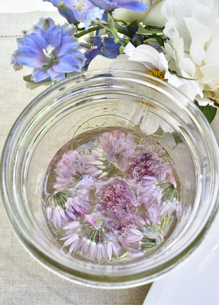 Chive blossom vinegar DIY! Make a batch for summer recipes!