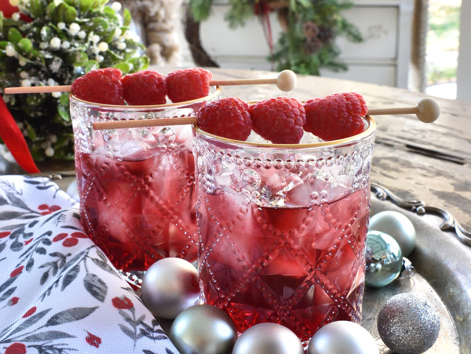 Christmas cocktails for delicious holiday toasting!
