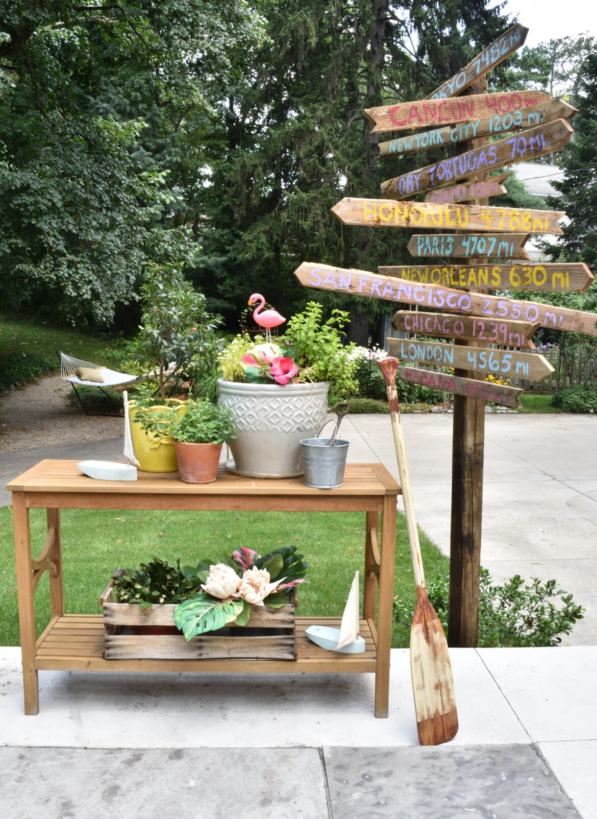 A Key West Party theme is a festive way to celebrate summer!