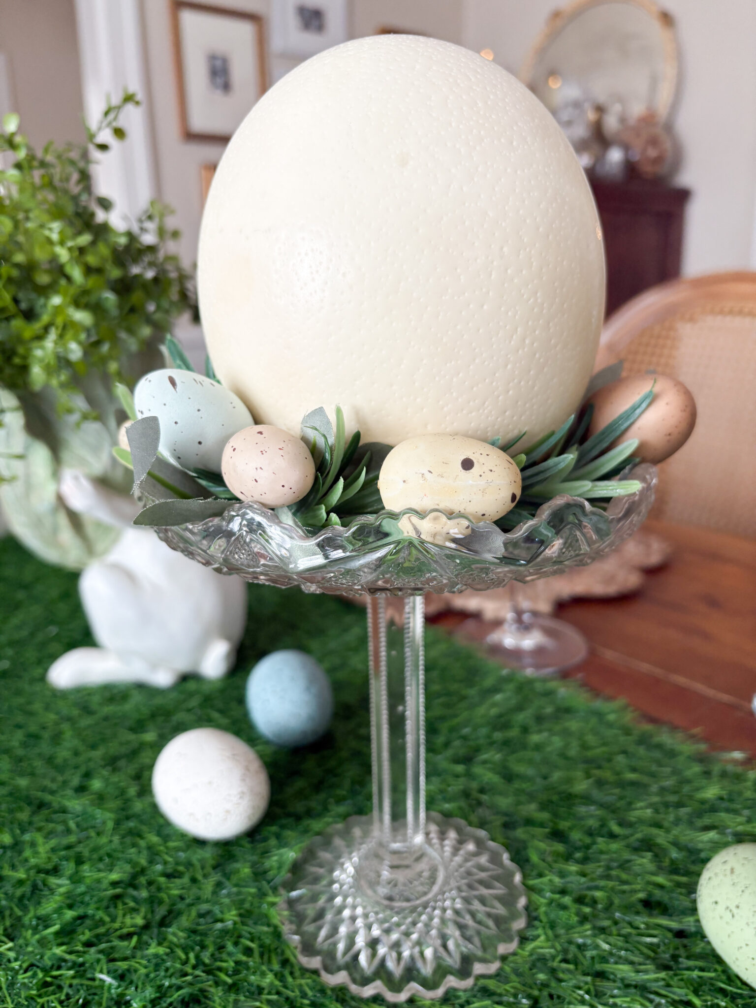Simple Easter table inspo for holiday fun!