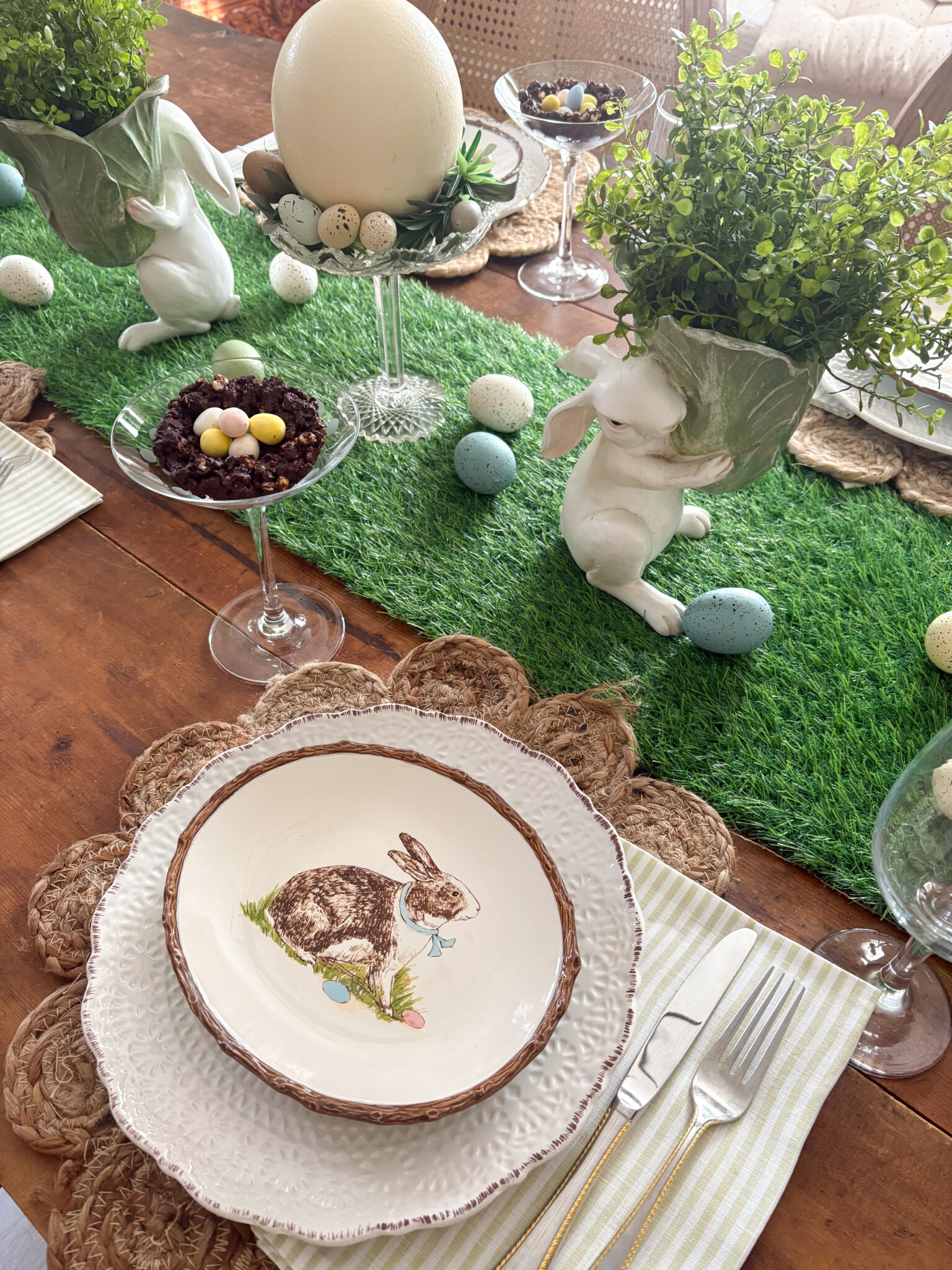 Simple Easter table inspo for holiday fun!